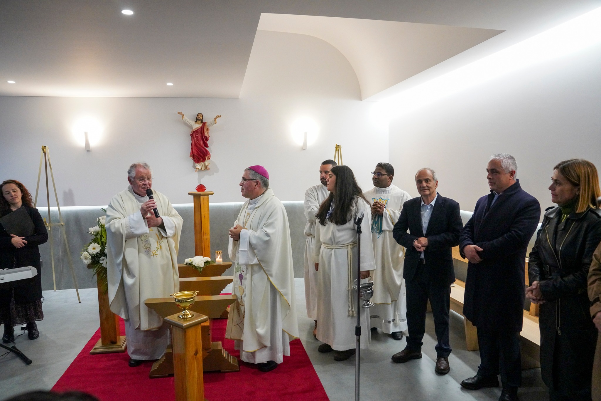 Atães (Santa Maria) inaugura Capela Mortuária - Arquidiocese de Braga